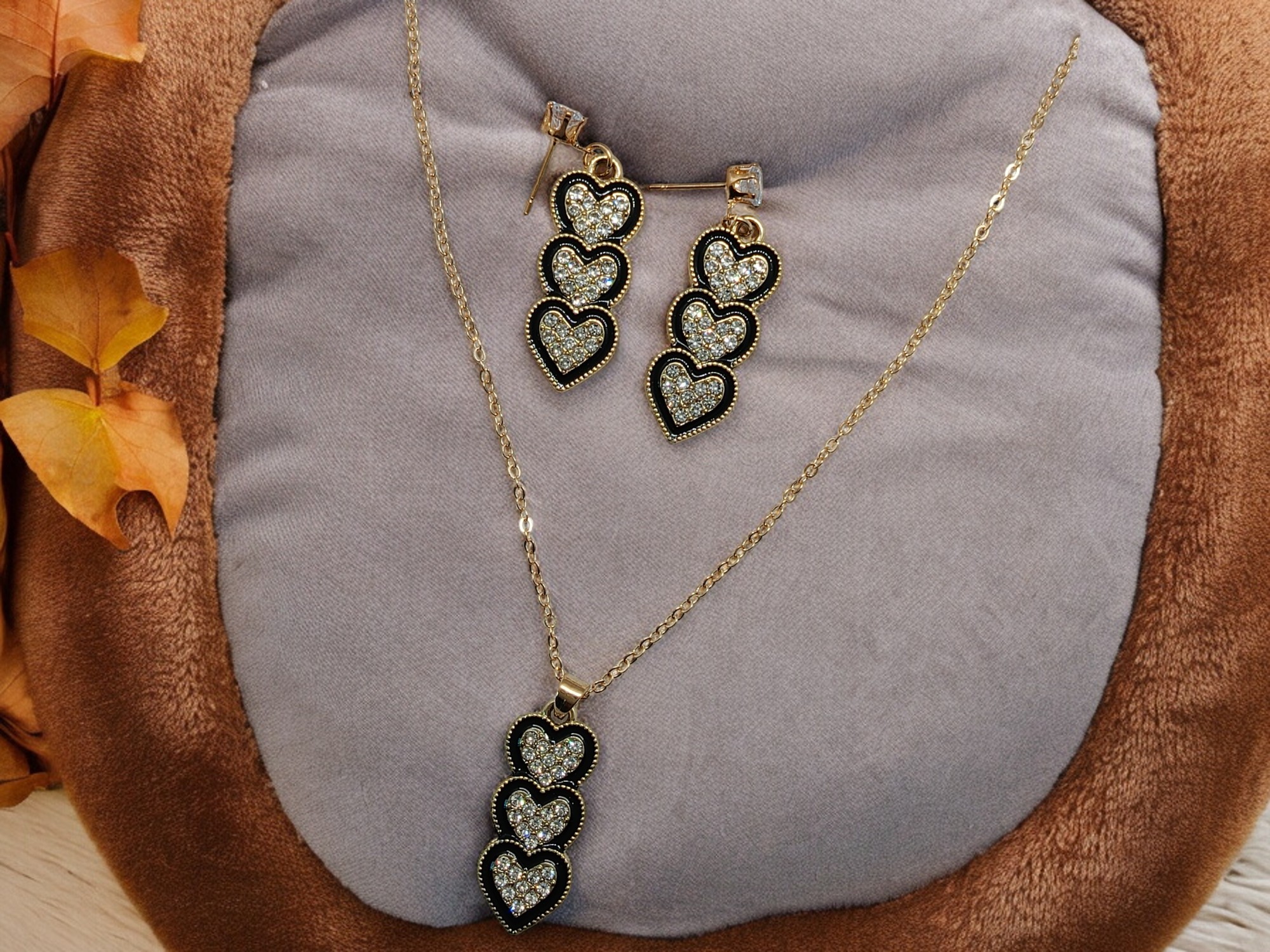 Diamond Heart Jewelry Set - Zewar.pk